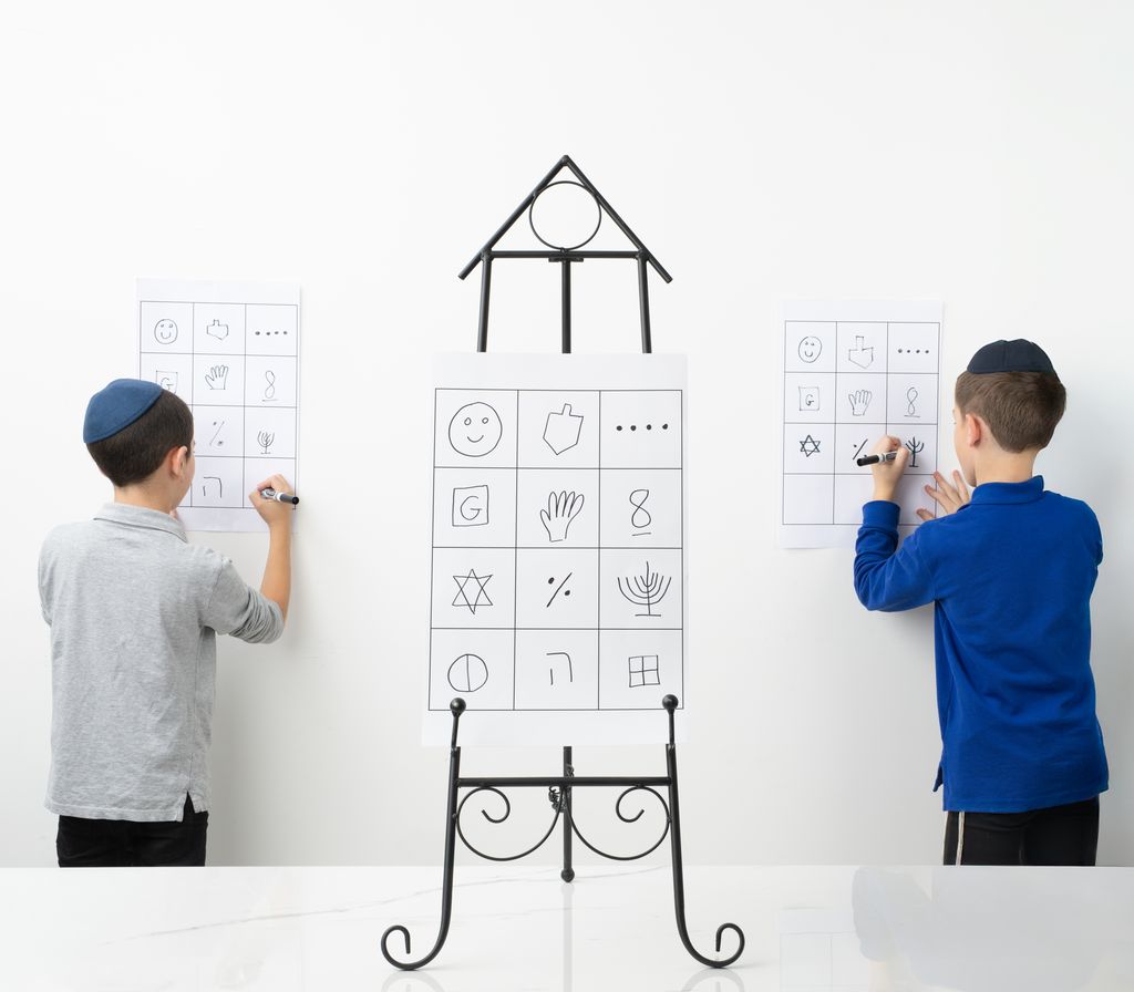 Copy That! Fast-Paced Memory Game for Parties | EstherO Design